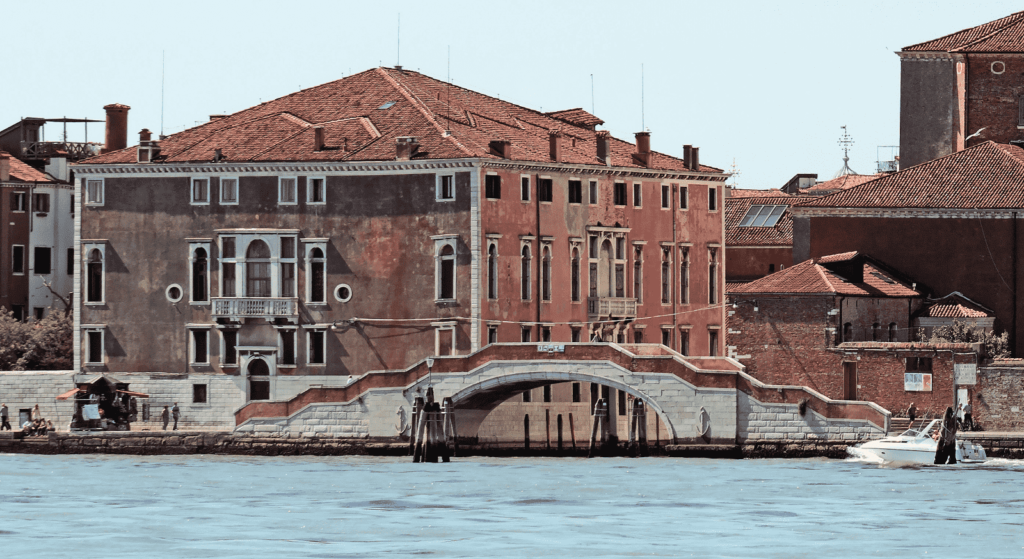 Contact Us – Dona dalle Rose Foundation